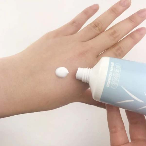 BIHAKU NO BIJIN MEDICATED WHITENING PACK 100G